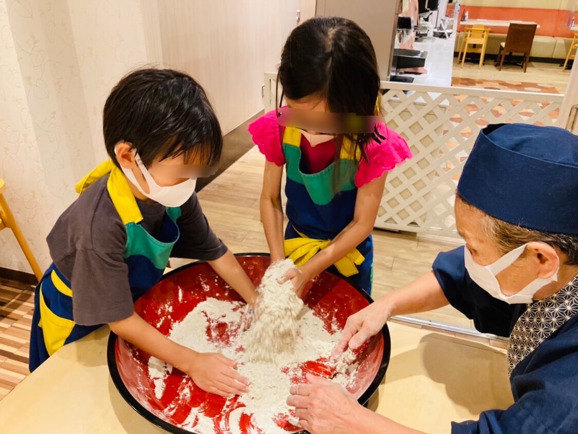 【蕎麦作り体験】は子どもでも出来る！思い出作りにもってこい！ | samayuママの3人子育てブログ