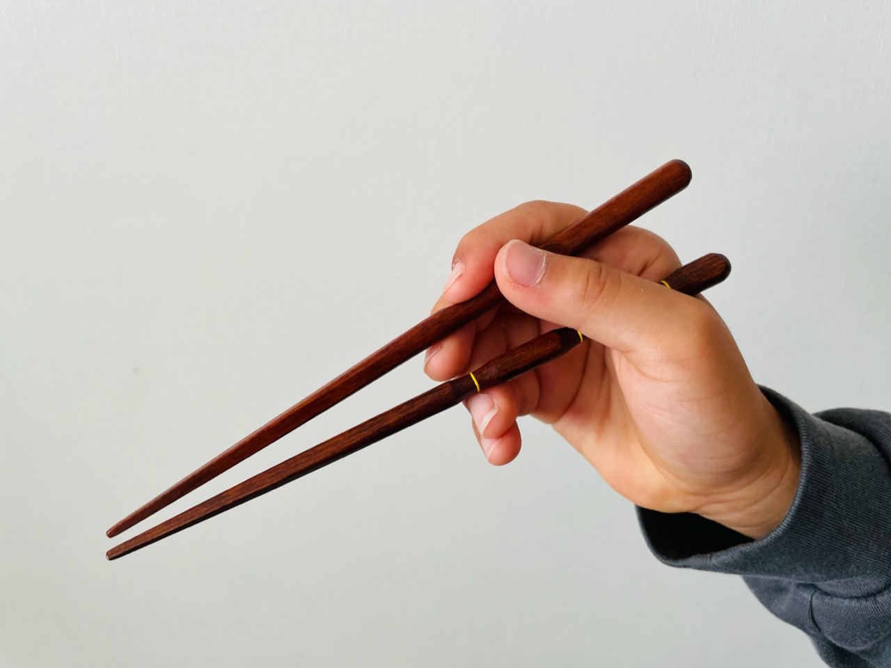 お箸の持ち方が治らない？そんな時はコレ使って！ | samayuママの3人子育てブログ